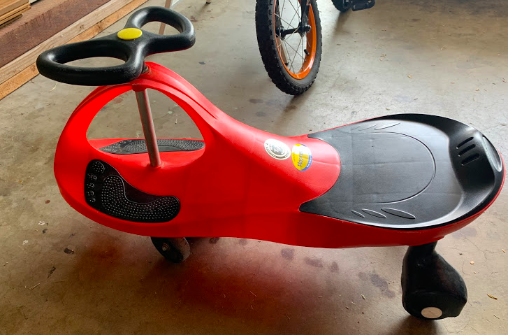 サンディエゴタウン - クラシファイド[Red plasma car ride on vehicle]